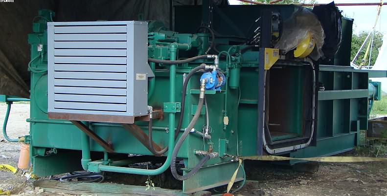 LOGEMANN Model 345F1 Horizontal Baler,
