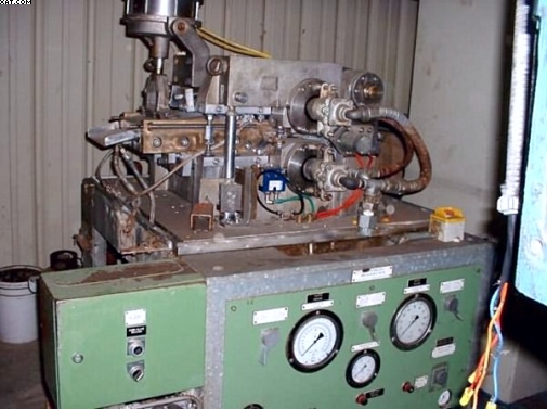 NEUMAG NKR Crimpers, 250mm, 2 million denier capacity.