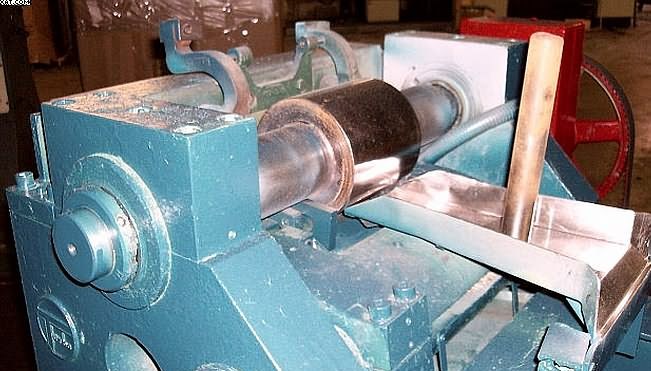 TURBO Model (WA?) Crimper, 6" rolls, stuffer box type.