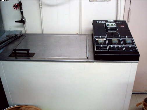 ATLAS Model LHTP Laundrometer, 1980 year,