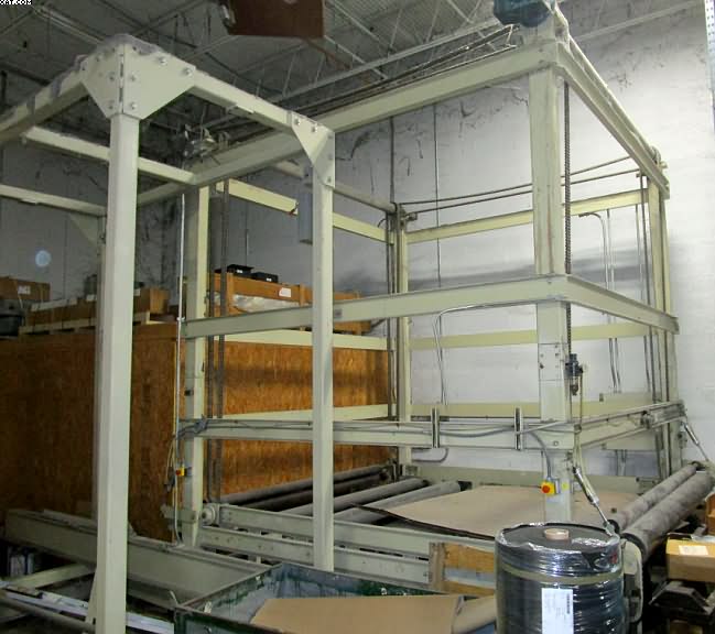 ACCUMULATOR, 102" wide, ~100' capacity,