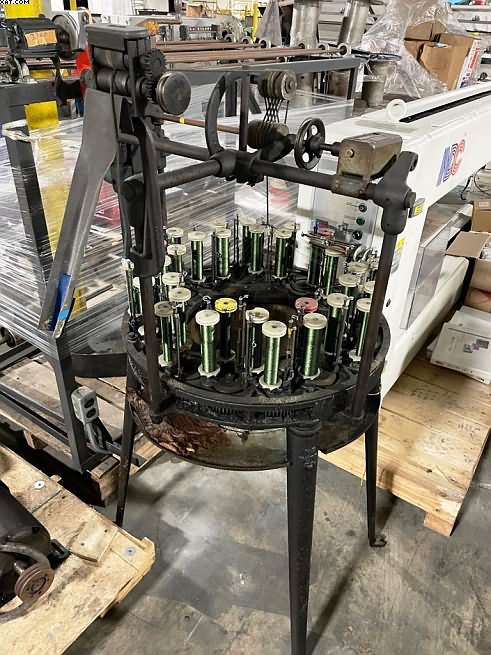 New England Butt 32 Carrier Braider.