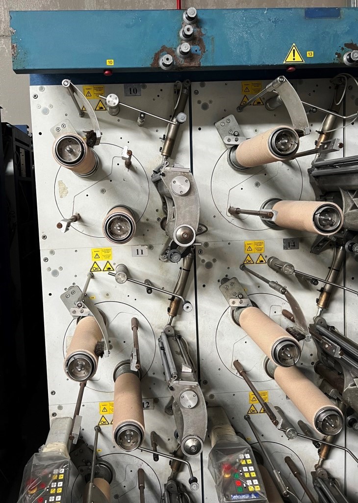 SAHM 320XE Winders, automatic, 300mm traverse x 90mm core, 2005